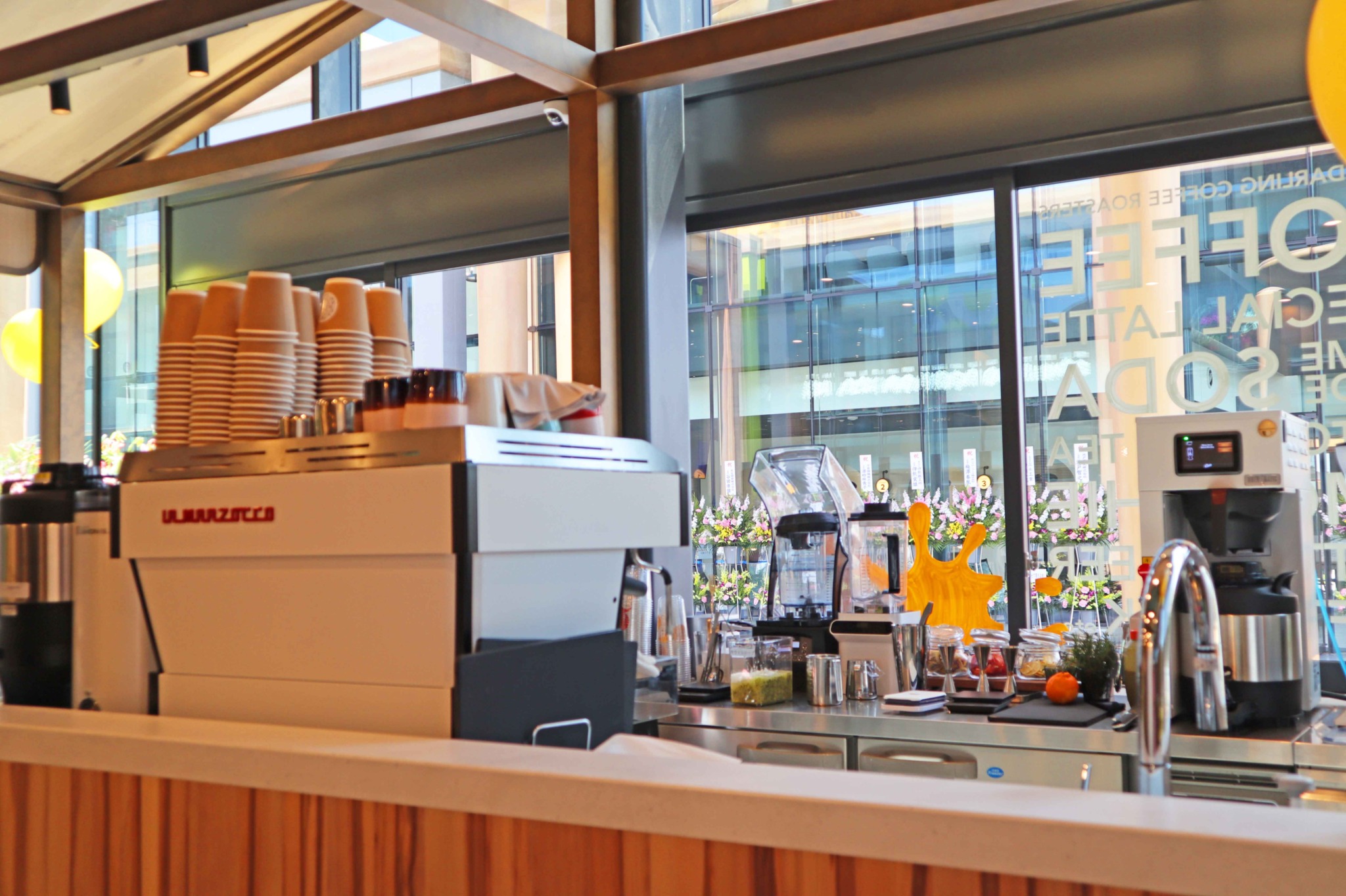 地産地消が美味しい「SWEETS BANK」内にある『カフェ＆ベーカリー TORA TO FUSEN(とらとふうせん)』 - とれタビ