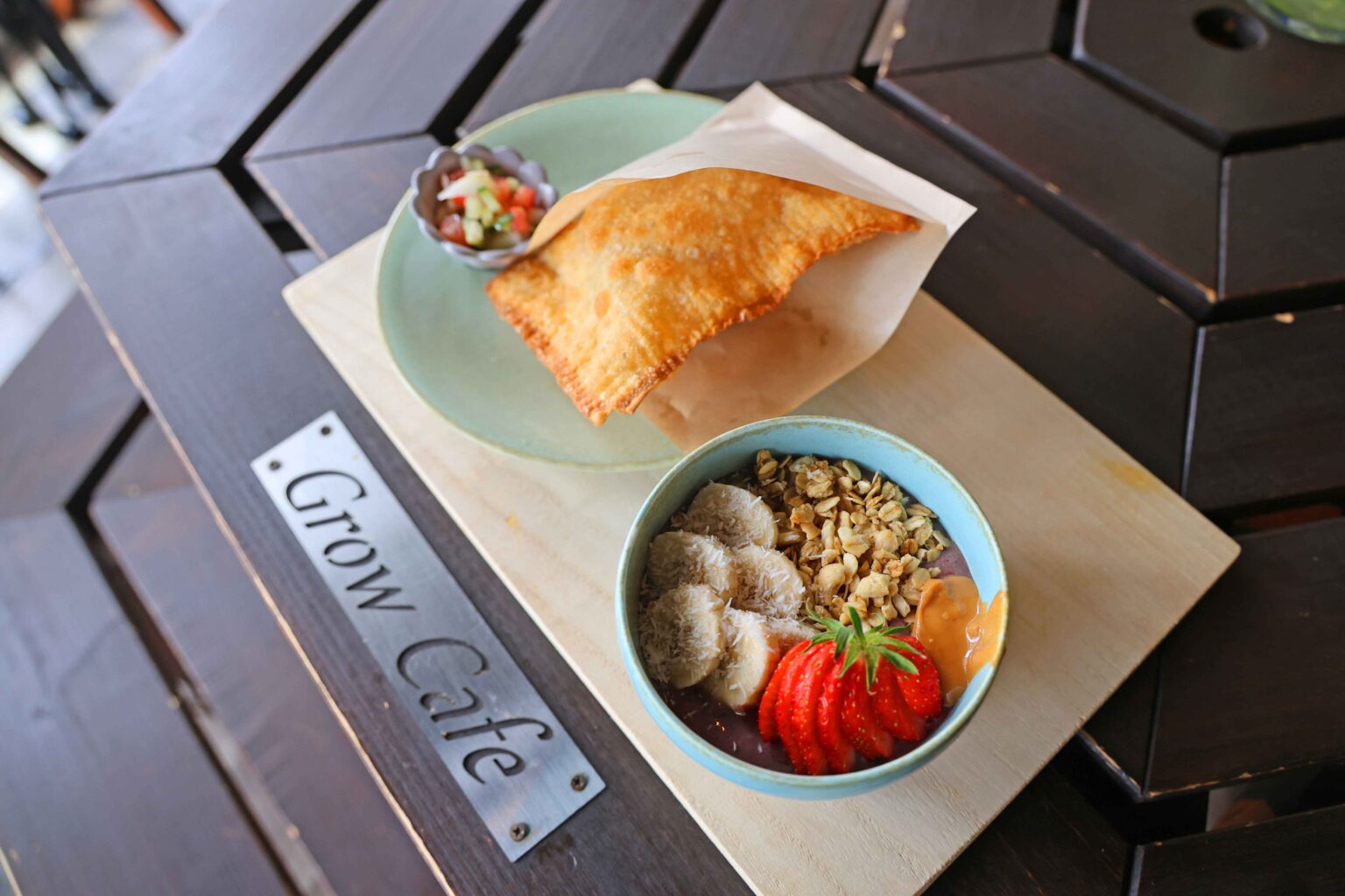 ビーチ沿いでヴィーガンのブラジル料理が食べれる『Grow Cafe by jormiy』 - とれタビ