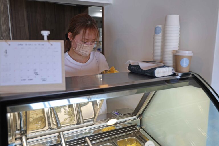 古民家カフェ『r cafe』浜名湖を眺めながら食べる手作りジェラート - とれタビ